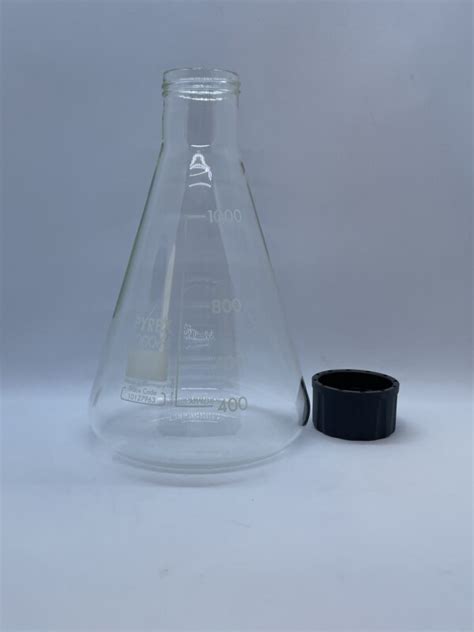 Pyrex® Flask Conical With Screwcap 1000ml Lab Manchester