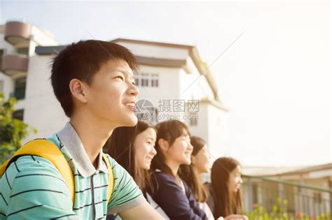 在校青少年学生群体高清图片下载 正版图片 摄图网