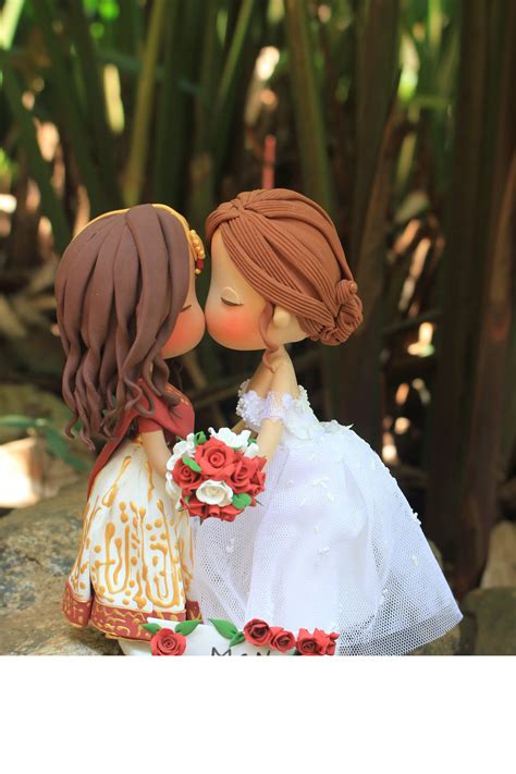 World Cake Topper Hindu Wedding Cake Topper Kissing Lesbian Wedding