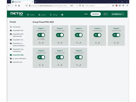 Powerpdu 8qs 8x Iec 320 C13 Switched And Metered Pdu
