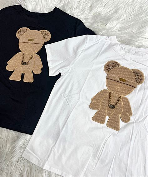 🚀당일출고화이트🚀수입 B 체인 곰돌이 엠보싱 패치 오버핏 반팔 티셔츠 에이블리