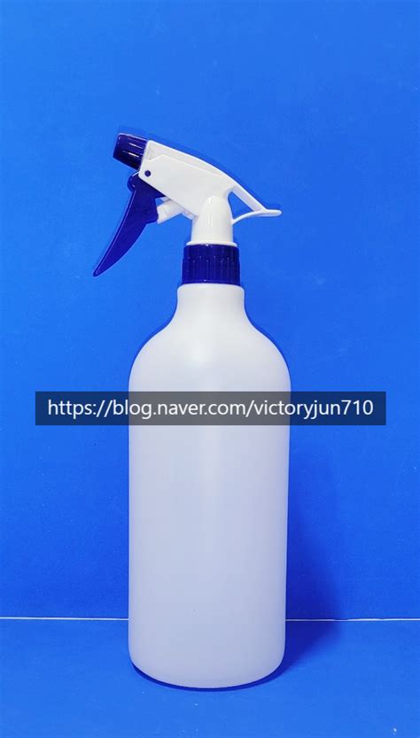 플라스틱용기 플라스틱병 원형용기 1l 분무기용기 다용도 용기 모델명o 2084캡 28mm높이230mm X 두께90mm 분무기용기 빅토리산업