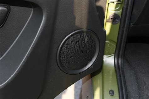 依维柯得意 2021款 2 5t A35 M1客车5 9座短轴低顶单胎手动门图片 依维柯 31 32张图片 汽车空间图库 懂车帝