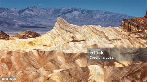 자브리스키 포인트에서 바라보는 경치 캘리포니아 데스 밸리 국립공원 건조 기후에 대한 스톡 사진 및 기타 이미지 건조 기후 건조한 경관 Istock
