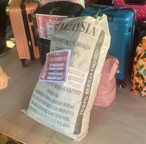 Bawa Karung Guni Sebagai Beg Masuk Asrama Kisah Pelajar Cemerlang Rafida Zaiddin Sentuh Hati