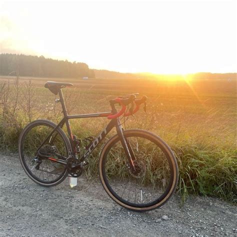 Micke Ljungman Scottlisten • Threads Say More