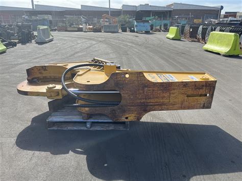 OSA DEMOLITION EQUIPMENT HYDRAULIC TREE SHEAR For Hire Refcode TA