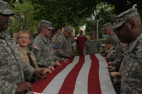 Soldiers Help Cub Scouts Earn Badges Article The United States Army