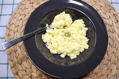 만물상에 나온 5성급 호텔 ‘스크램블에그 만드는 한끗 비법 안녕하세요 코코언니에요~ 계란 하나로 간편하게 만들어먹는 스크램블에그를 5성급 호텔에서는 어떻게 만들까요