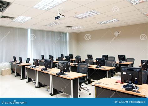 Computer Classroom Stock Image Image Of Lecture Computer 18757791