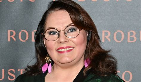 Nina Mikkonen Hämmentyi Komean Miehen Katseesta Ruikku Rinnuksilla