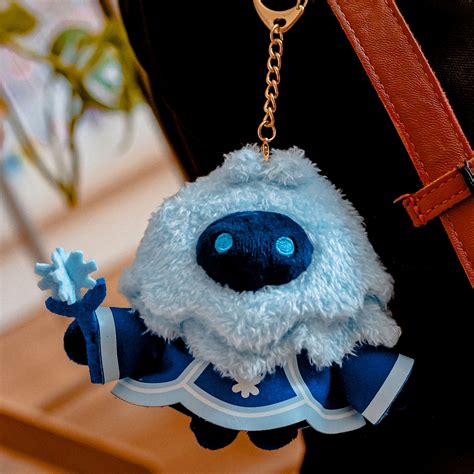 Genshin Impact Figura De Peluche Mage Cryo Abyss Elbenwald