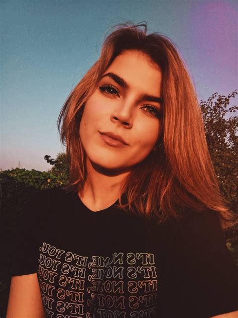 Виктория Петрова