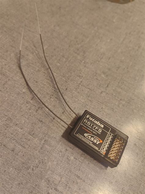 Futaba Empfänger R617FS FASST Gebraucht in Selzach für CHF 21 mit Lieferung auf Ricardo kaufen