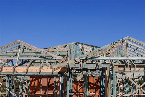 CFMEU Warns Black Cladding Raking Millions On Vic Building Projects