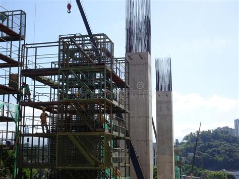 Installation Of Temporary Scaffolding For The Construction Of Tall Concrete Structures