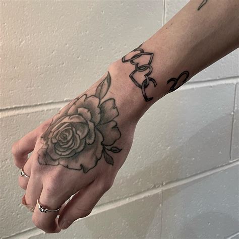 Broken Chains Tattoo