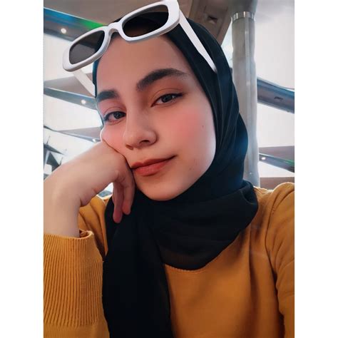 aya nabil medium