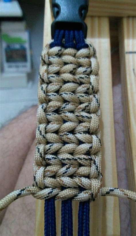 Pin By Daniel Farias On Paracord Ties Knots And Patterns Paracord Knots Paracord Bracelets