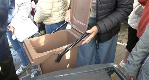 Imog Infostand Overrompeld Veel Mensen Zitten Met Focus En Wtv