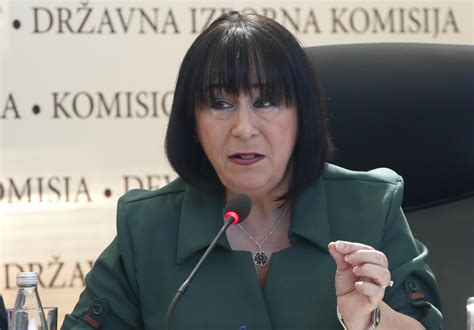 Ванковска се подигрува со Сиљановска „Претседателка за по дома“ Независен Весник