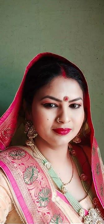 Neelee Saadee Youtube