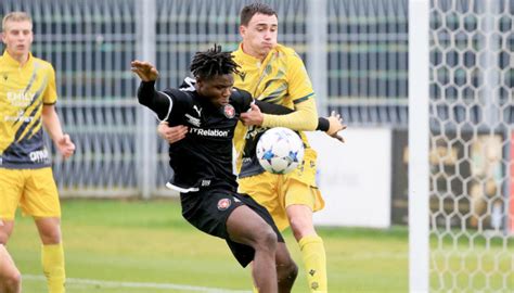 Юнацька ліга УЄФА «Рух розгромно поступився «Мідтьюлланду