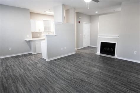 800 White Pine Dr 11 1103 Durham Nc 27705 ®