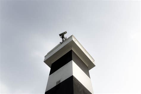 Hybrid Cloud Data Architecture