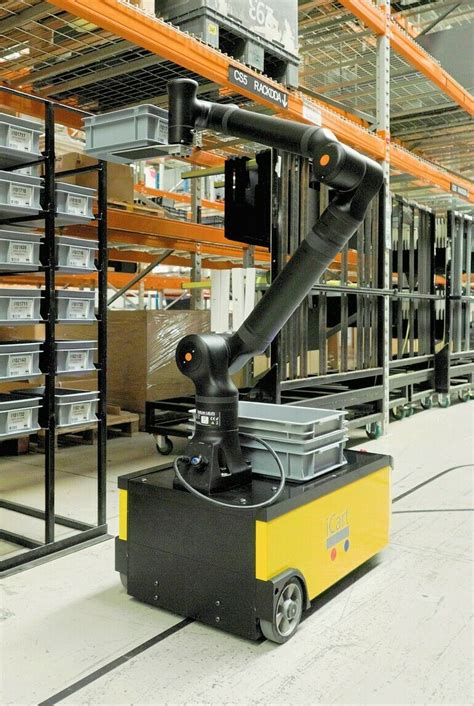 Kassow Robots Verbaut Controller In Den Fuß Seiner Edge Edition Cobots