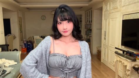 你怎么穿了我的衣服 糖果果Candy 糖果果Candy 哔哩哔哩视频