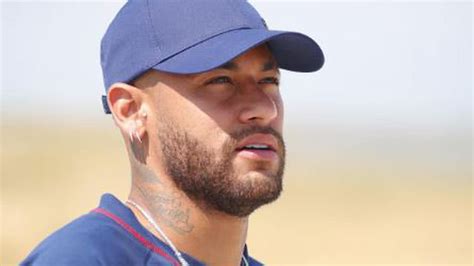 Fila Andou Modelo Na Casa De Neymar Levanta Suspeitas De Novo Affair