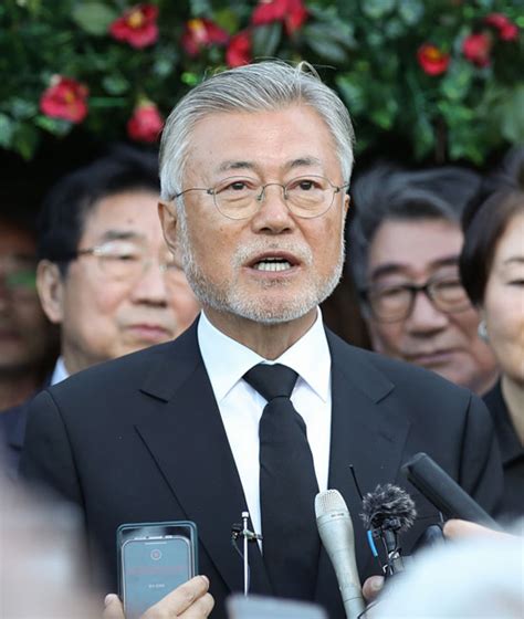 [권세진의 여의도 포커스] 문재인 움직임에 들썩이는 민주당 월간조선