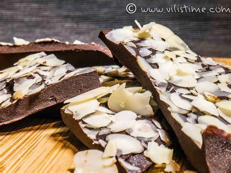 Шоколадов каприз с филирани бадеми Vilis Time