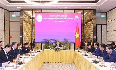 Chủ Tịch Quốc Hội Trần Thanh Mẫn Tiếp Chủ Tịch Hội Hữu Nghị Lào Việt Nam Và Phó Chủ Tịch Trung