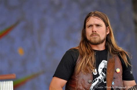 Lukas Nelson Talks Quarantunes And Creative Hunkering Interview Glide
