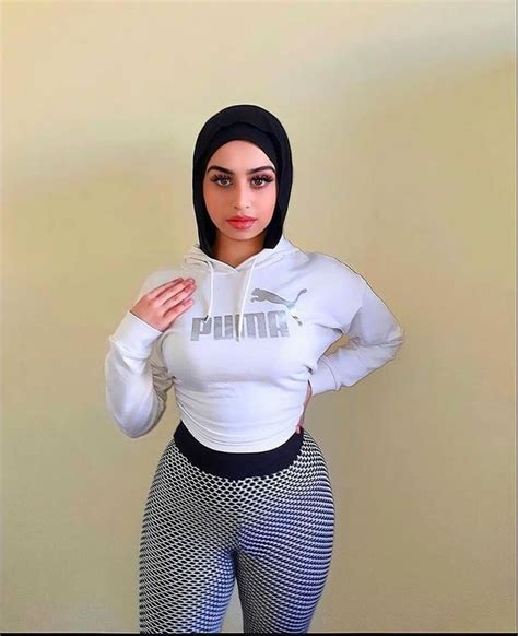 Front. : r/HijabiXXX