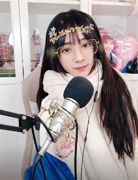 獨家／樂天女孩又出事！寶藏女孩嘎琳跌倒手骨折 休養三個月工作全取消 娛樂星聞