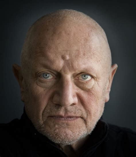 Steven Berkoff Rojo 2