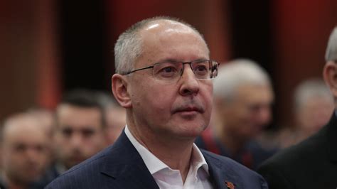 Станишев БСП не трябва да подкрепи правителство с мандата на ГЕРБ СДС Nova