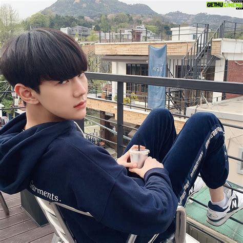 Lee Hyun Jun Wiki Biography Age Gallery Spouse And More