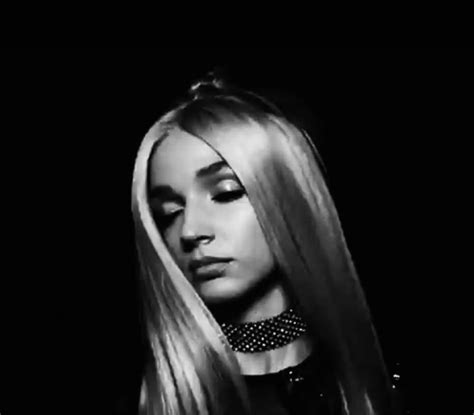 Pin By Dio On Poppy Im Poppy Poppies Poppy Singer