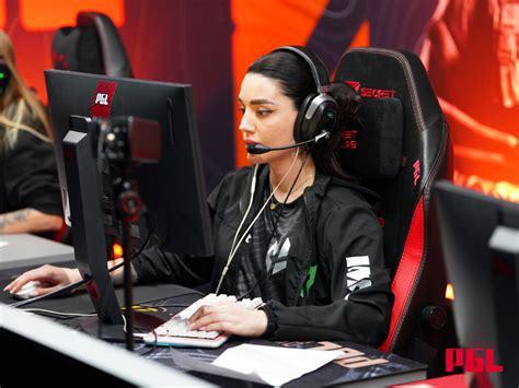 Who Is The Best Player Of 2025 In Cs2 Pley