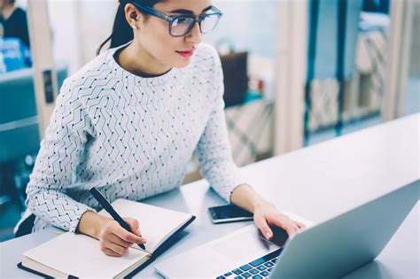 Ui و Ux چیست؟ آژانس دیجیتال مارکتینگ نیلا