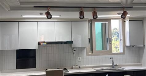 친절하시고 상세하게 설명해주셔서 타일 관리방법에 대해 이해하기 쉬웠습니다 그리고 너무 이쁘게 잘되어서 감사합니다 숨고 숨은고수