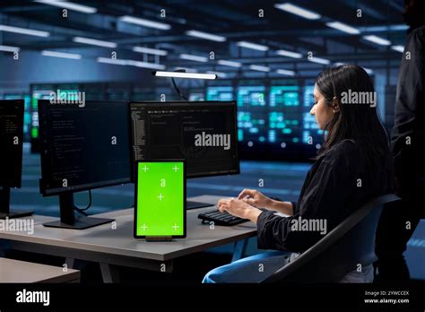 Admin In Server Hub Uses Isolated Screen Device To Find Firewall