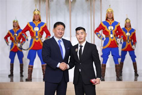 Цэнд Очирын Цогтбаатарт Гавьяат тамирчин цол хүртээлээ