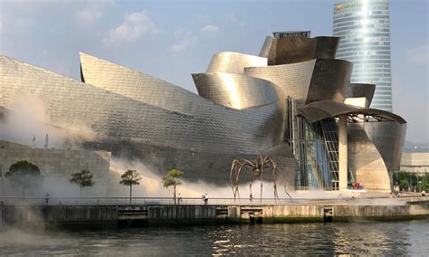 Deconstructivist Architecture Frank Gehry