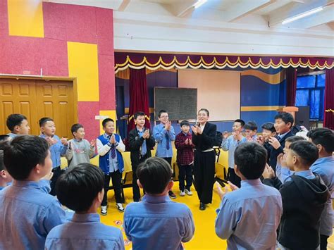 СУРГАЛТ НӨЛӨӨЛЛИЙН АЖИЛ 🍭Анги хамт олны эерэг уур амьсгалыг бий болгох өөртөө итгэлтэй байдлыг