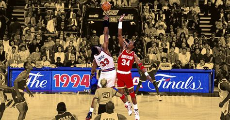 Hakeem Olajuwon Vs Patrick Ewing Hakeem Olajuwon Of The Houston